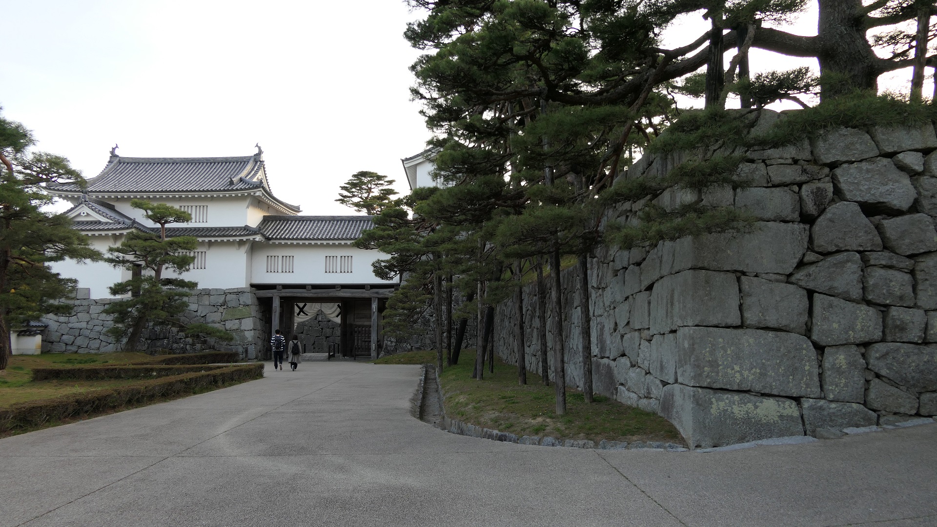 Hatakeyama clan – 日本200名城バイリンガル (Japan's top 200 castles and ruins)